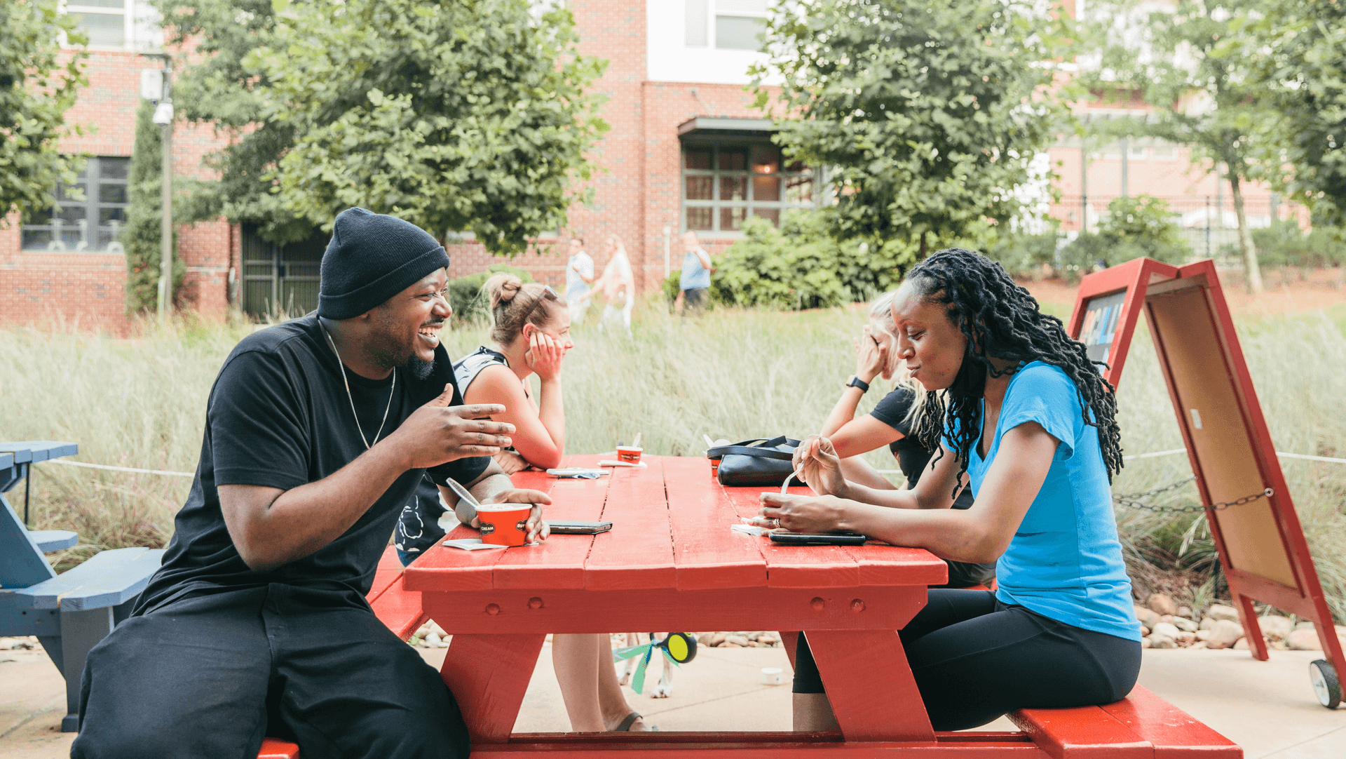 Discover shopping and dining destinations along the Atlanta Beltline